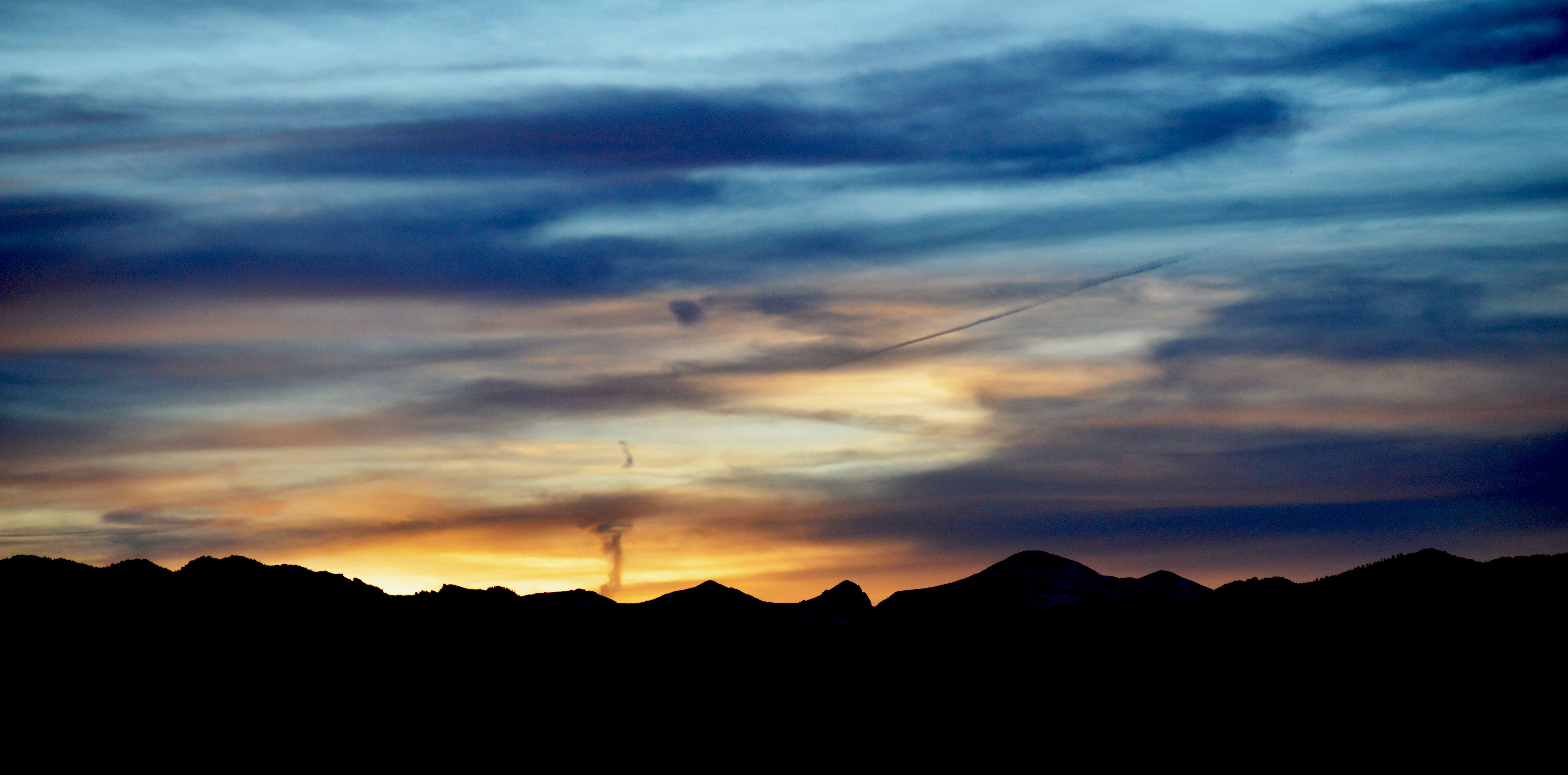 Sierra Castillo: Clouds 2; Stable Atmosphere Sunset - Flow Visualization