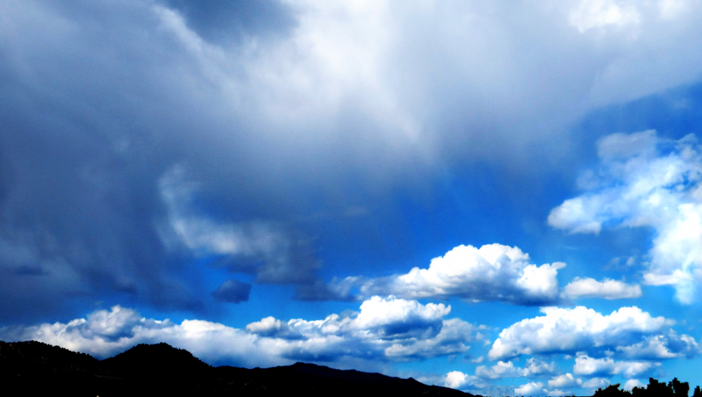 Stratocumulus clouds on CU Boulder campus - Flow Visualization