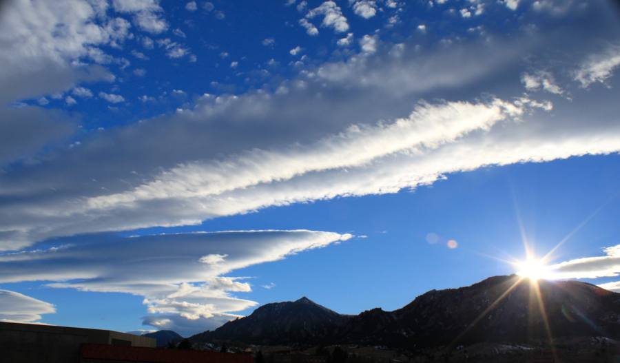 Altocumulus lenticularis and altocumulus floccus, 5:25 pm on January ...