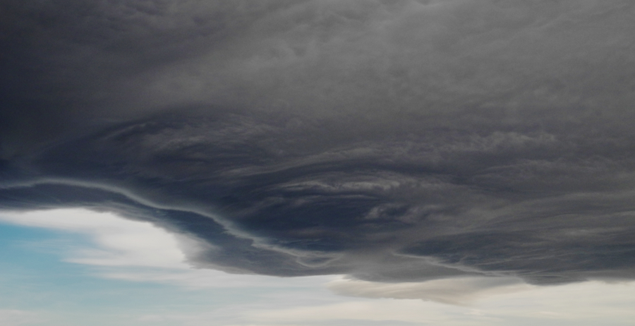 Leading edge of a stratocumulus sheet, April 9th, 2014 at 6:52 AM, Boulder CO - Flow Visualization