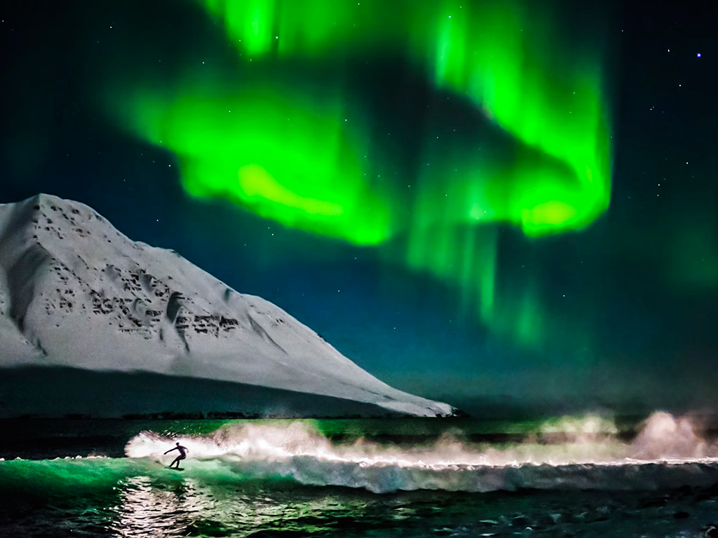 Best of Web // Brian Gomez - Flow Visualization