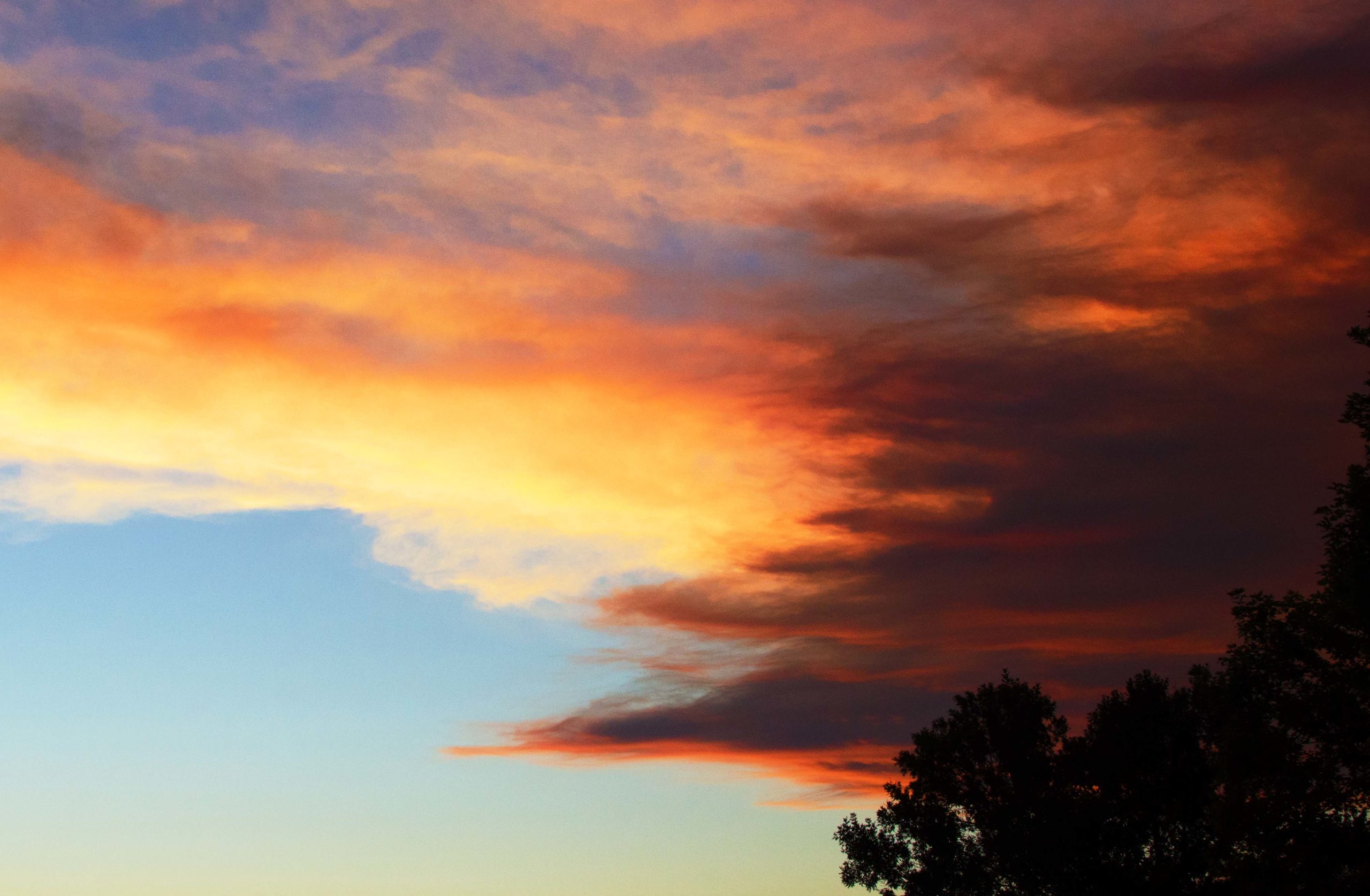Megan Borfitz // Stratus and Cirrus, Slightly Unstable Atmosphere - Flow Visualization