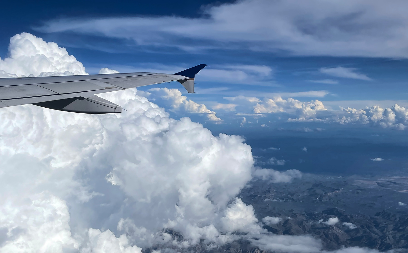 Benjamin Carnicelli || Clouds First - Flow Visualization